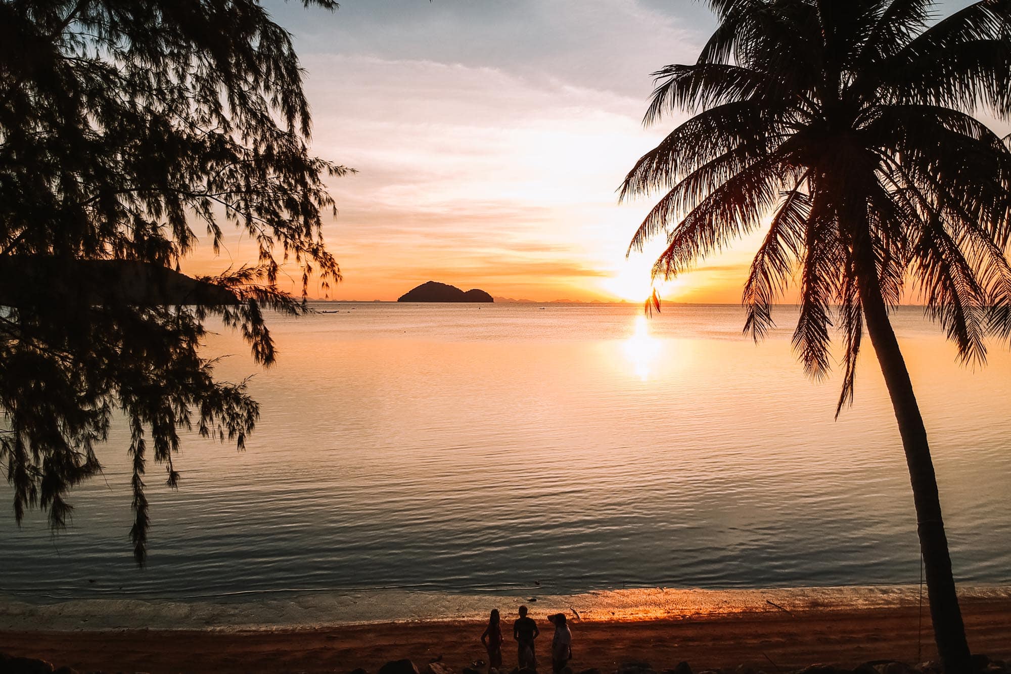 8 Tips for Exploring Koh Phangan in Thailand (Updated 2024)