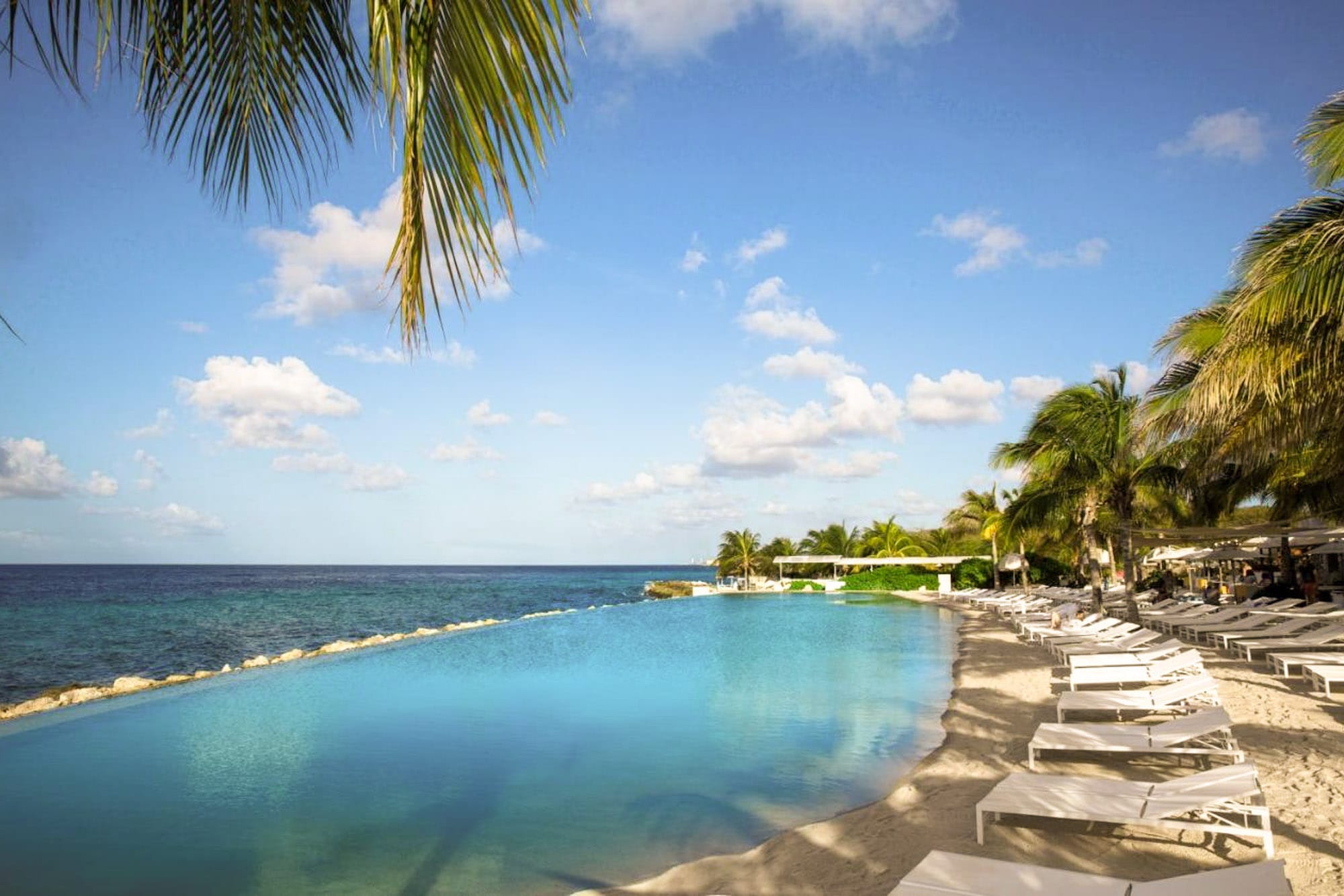 These are the 5 Best Luxury Resorts in Curacao - Travelrebels