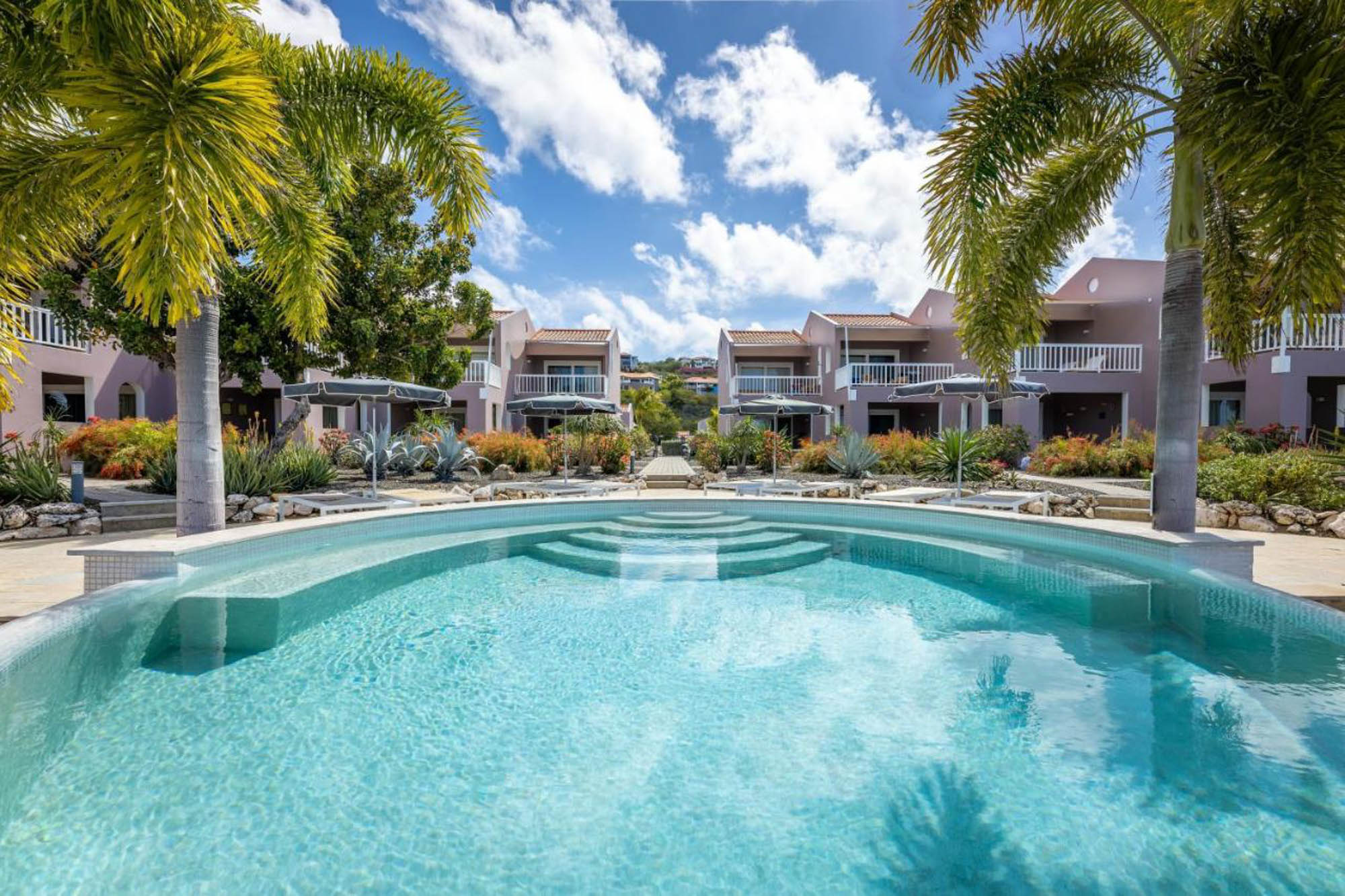 These are the 5 Best Luxury Resorts in Curacao - Travelrebels