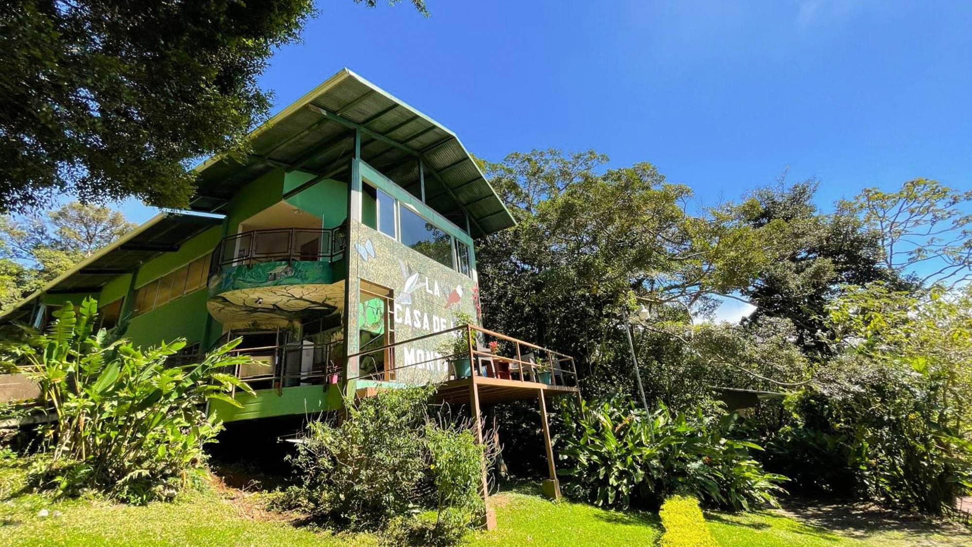These are the 20 most beautiful hotels & hostels in Costa Rica.