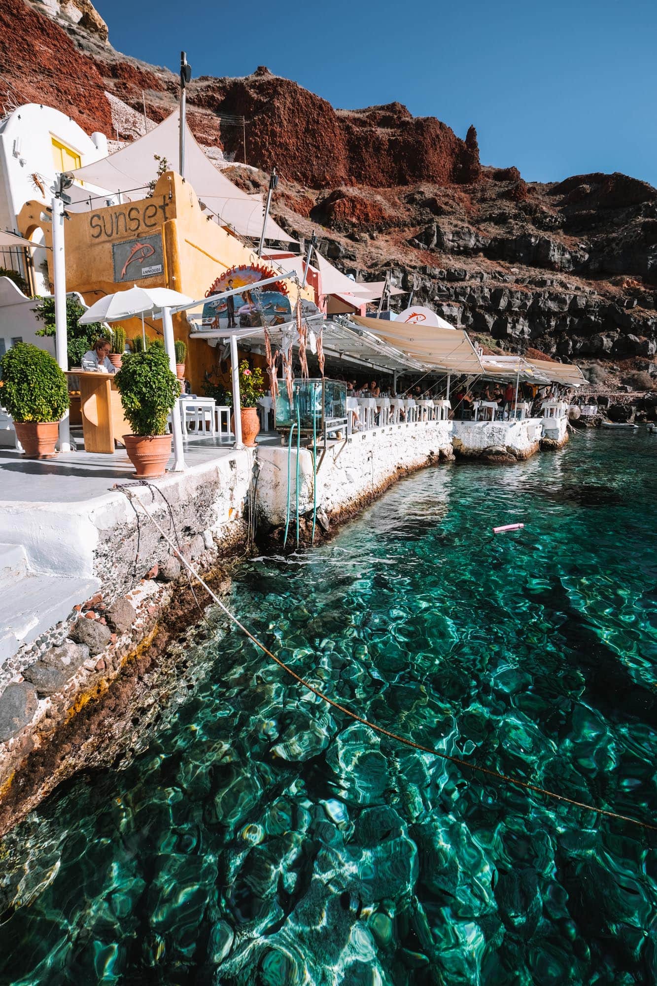 10x The Best Tips for Santorini in Greece - Travelrebels