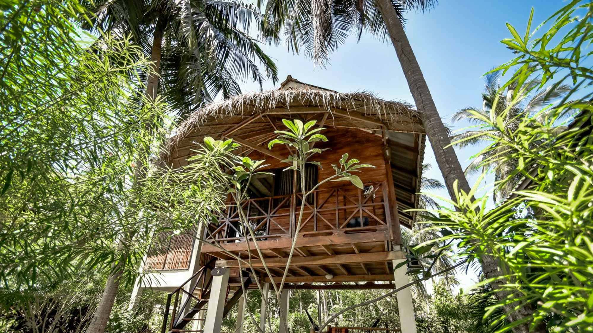 These are the 20 most beautiful hotels & hostels in Thailand.