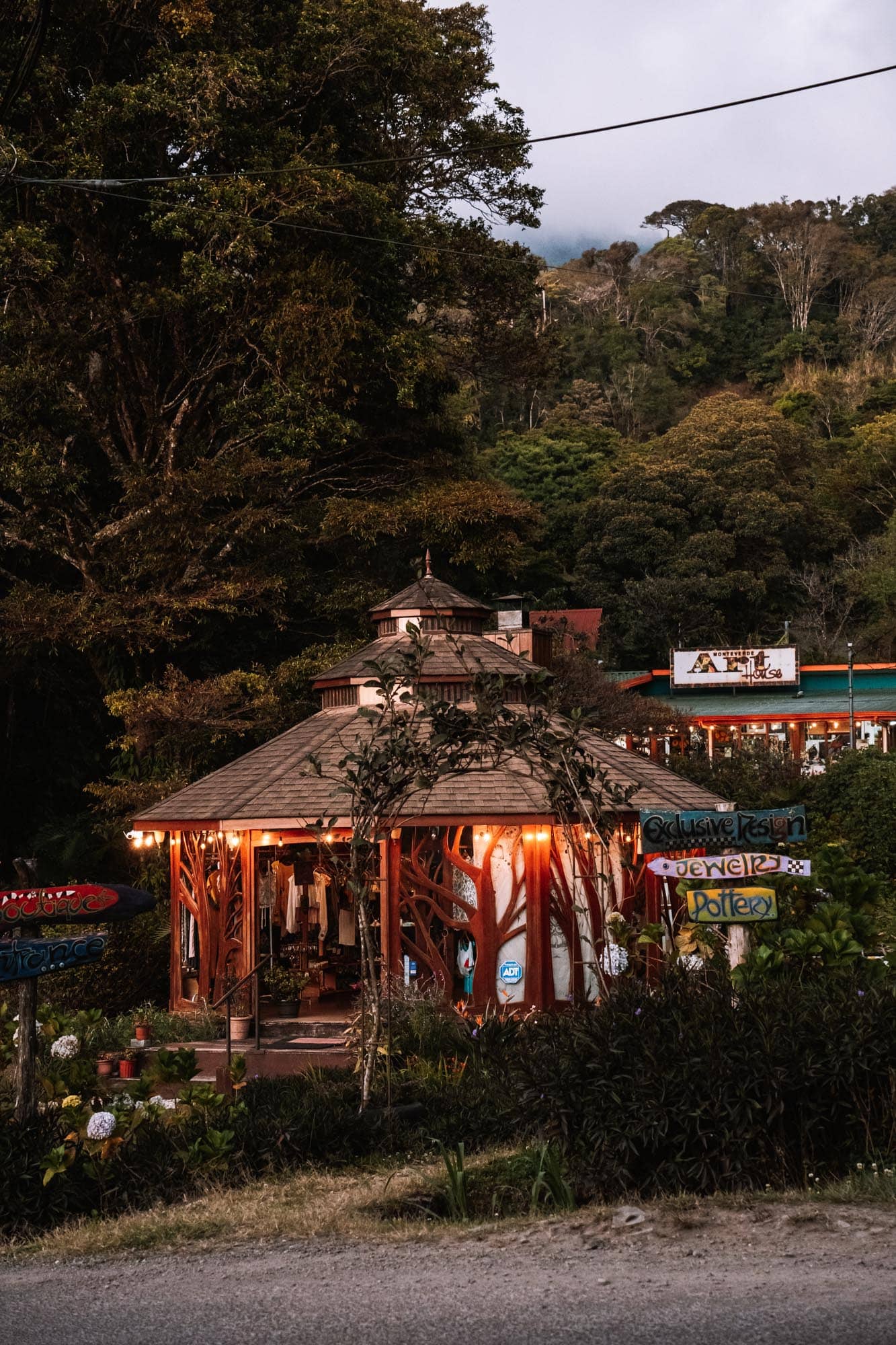 12 Fun Tips for Monteverde in Costa Rica - TRAVELREBELS