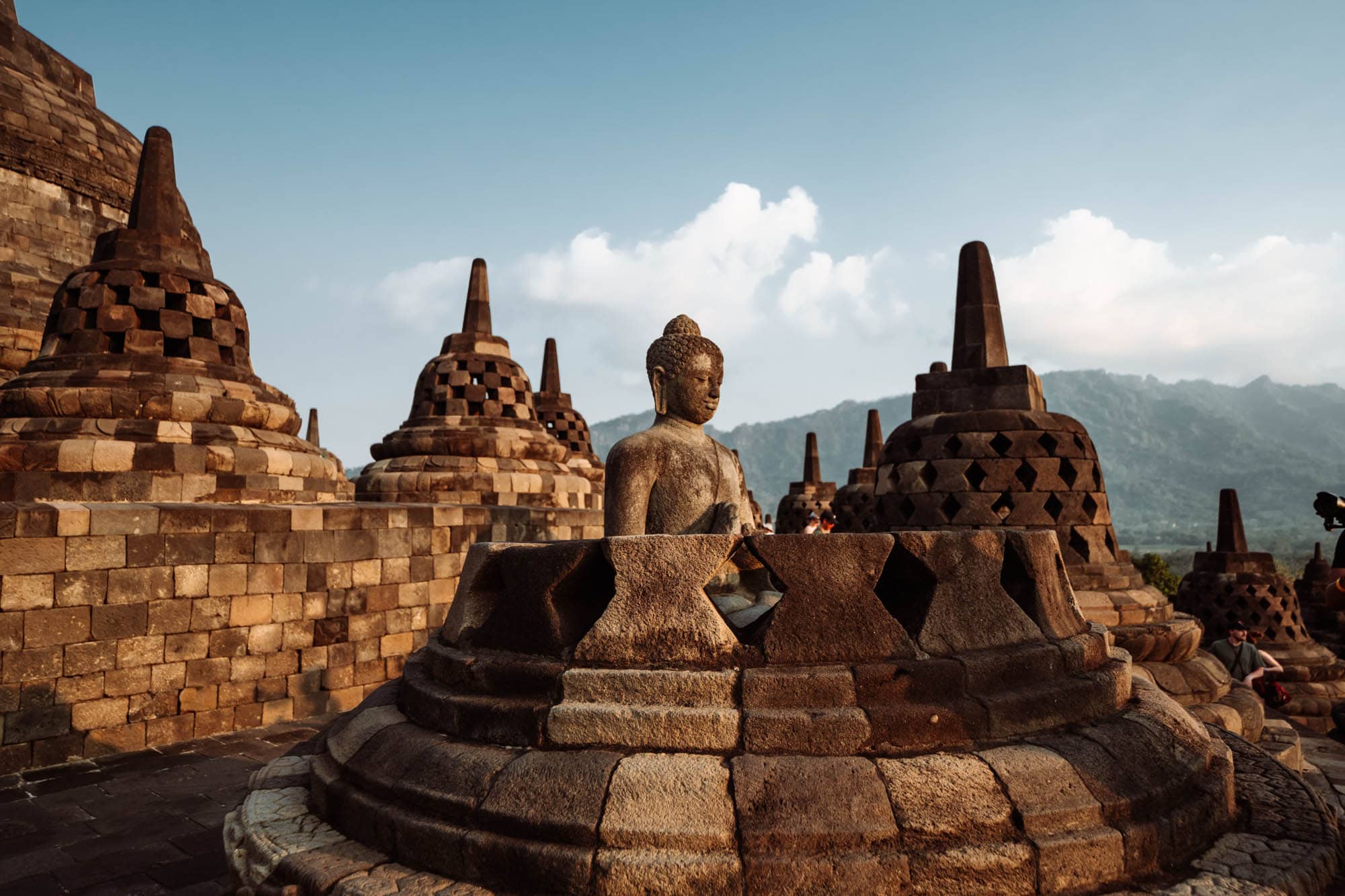 5 Helpful Tips for Visiting Borobudur Temple on Java